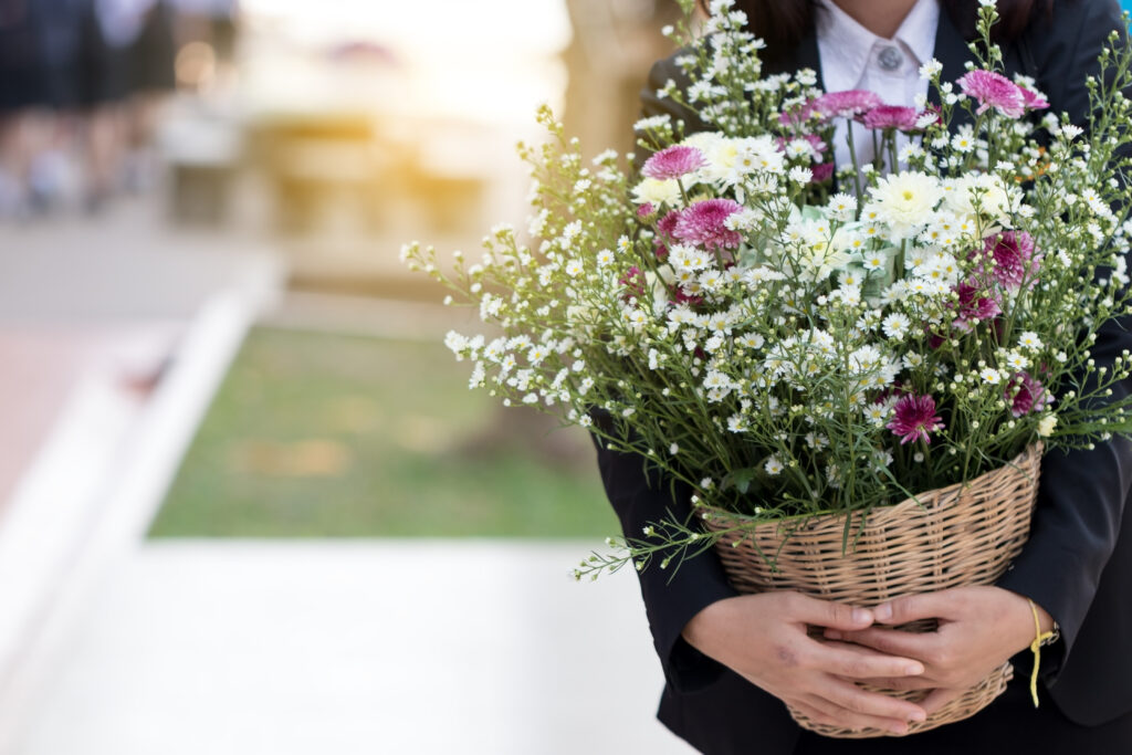 How Viewing Ceremonies Add Depth to Life Celebrations - New Leaf Cremation